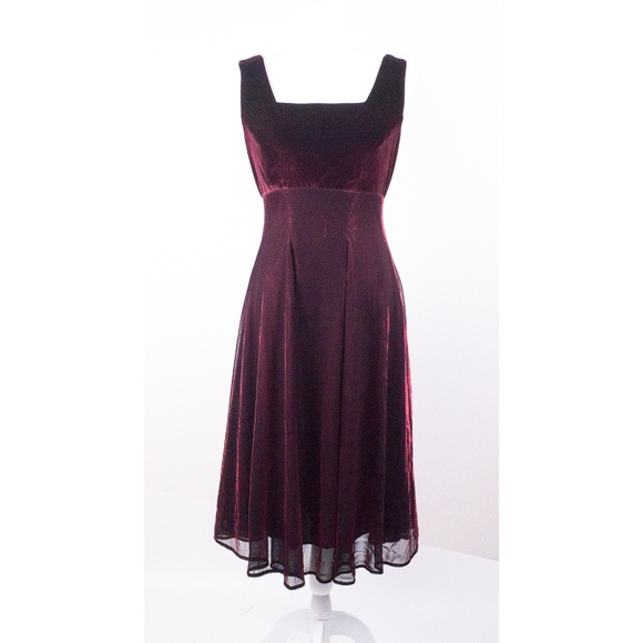 Simco Formalwear | Dresses | Vintage 9s Simco Burgundy Velvet Midi ...
